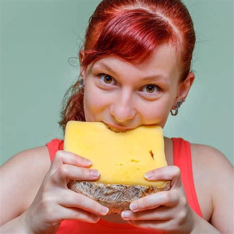 Como é Feito O Queijo Gorgonzola A Casa Do Produtor