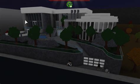 Bloxburg Unfinished Hillside Mansion Lumbsmasher Base Sharing