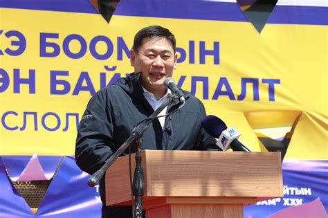 Л Оюун Эрдэнэ Шивээхүрэн Сэхэ боомтыг холбох нь баруун босоо тэнхлэгийн төмөр замын эхлэл болж