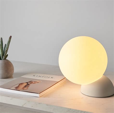 Gantri Cantilever Table Light