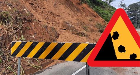 Landslide Warning For 10 Districts Extended