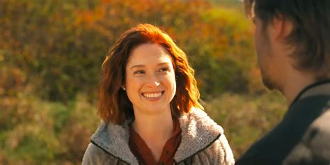 Happiness For Beginners Trailer Ellie Kemper Joins A Hiking Group