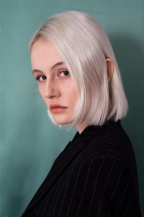 Exit Model Management Daniela B