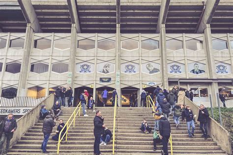 Jan Breydel Stadion Club Brügge Fassade FLUTLICHTFIEBER