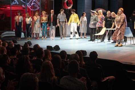 Sylwester z Bareją wieczorową porą fotorelacja Teatr Horzycy teatr torun pl