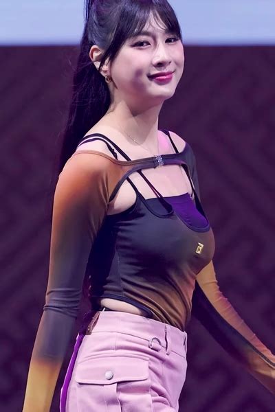 클립이 떨어진 에이핑크 오하영 움짤