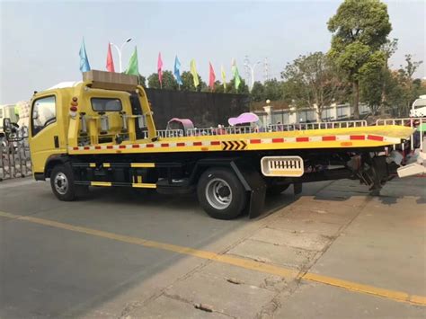 Flatbed Tow Trucks Cubas New Approach To Vehicle Transport Tow Crane