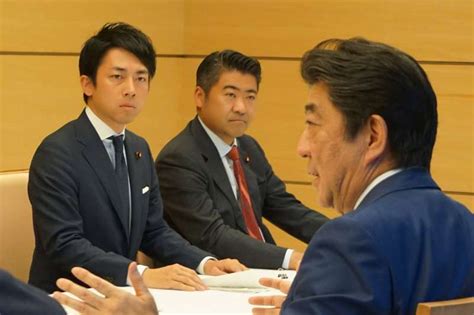 民間呼聲最高「首相接班人」入閣！第四次安倍再改造內閣今上路，帥哥大臣小泉進次郎最受矚目 風傳媒