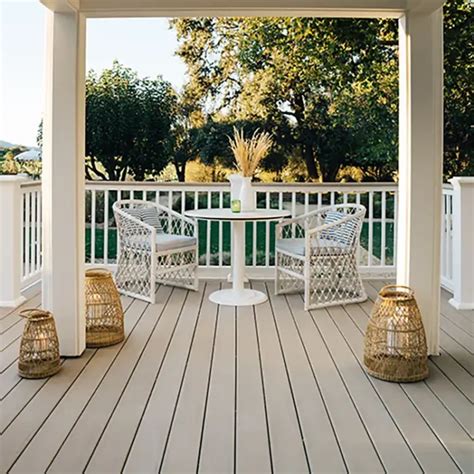 Landmark Collection Supreme Deck Store