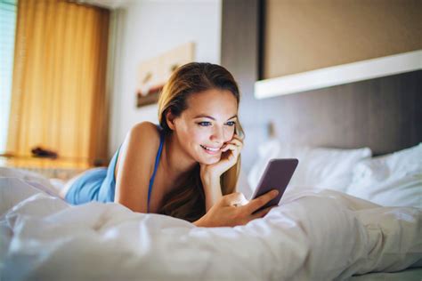 Tips To Keep Long Distance Relationship Alive
