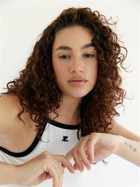 Women Curve Models 1 Europe S Leading Model Agency