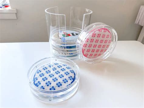 Acrylic 4 Round Coaster Set W Box The Flying Needles