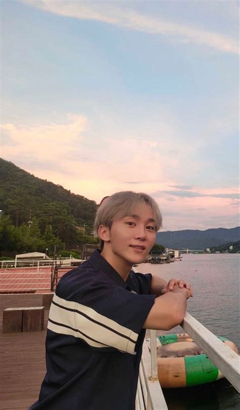 Seungkwan Wallpaper Seungkwan Seventeen Going Seventeen Seventeen Kpop