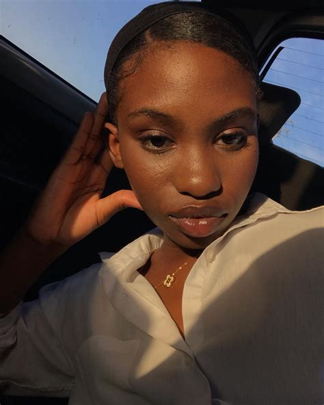 Zélia Luvumbo Zelia Luvumbo Instagram Photos And Videos