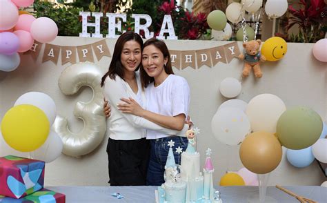 杨怡为3岁女儿举办生日派对 闺蜜钟嘉欣到场祝贺 搜狐大视野 搜狐新闻