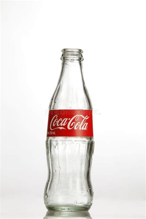 Botella De La Coca Cola Imagen Editorial Imagen De Coque 84062400