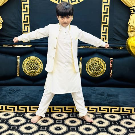 Hussain Bajwa Vlogs🫡 Youtube