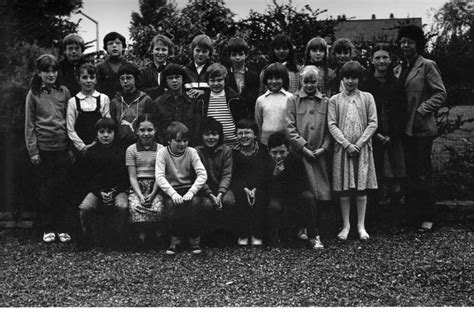 Photo De Classe Cm2 De 1979 école Du Bourg Copains Davant