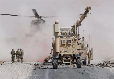 美军基地遭武装分子猛攻！多名士兵当场阵亡 指挥官被打成筛子地下隧道