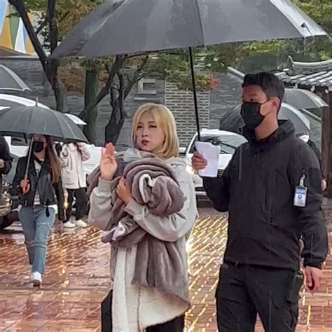 삐융이 On Twitter 서라운니가 존나기여운데 내폰이 담지 못함 설아 삐융이 폰 좀 바꿔주세요