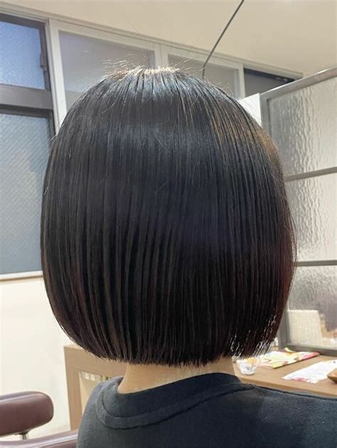 切りっぱなしボブ 顎下ボブ ヘアスタイリング ボブ ぱっつんボブ