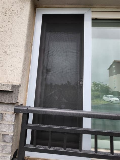 꼼꼼한 시공으로 완벽한 방충망 현관롤방충망 방범방충망 시공 네이버 블로그