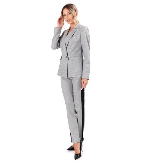 Costum Dama Office Cu Sacou Si Pantaloni Pana Din Stofa Elastica Cu