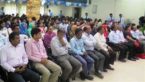 east west university welcomes freshers in fall semester