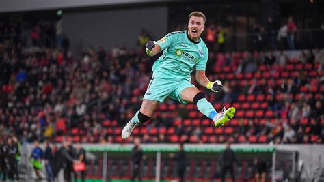 Debütant Und Pokalheld Scp Torwart Boevink Mit Bravouröser Leistung In Freiburg Nw De