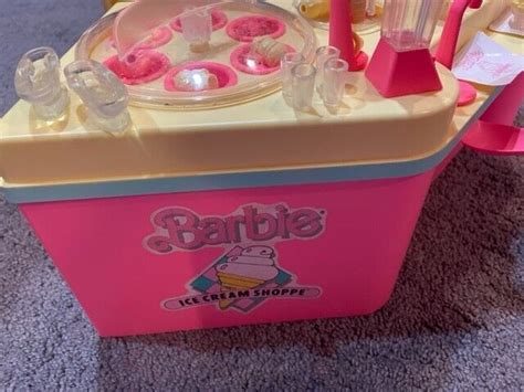Vintage 1987 Mattel Barbie Ice Cream Shoppe Playset Original Box