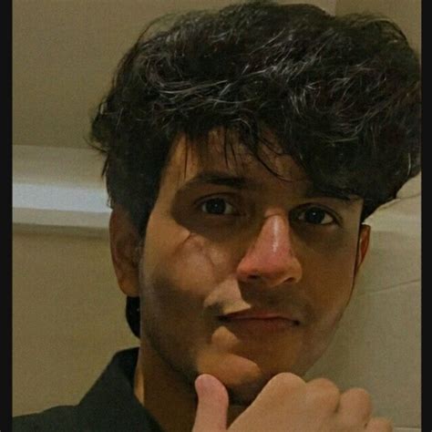 𝑳𝒂𝒔𝒔𝒂𝒏𝒔 𝒉𝒆𝒓𝒆