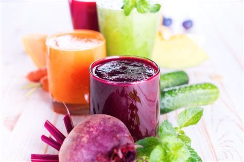 Juicing Vs Blending Which Is Right For You Invite Health