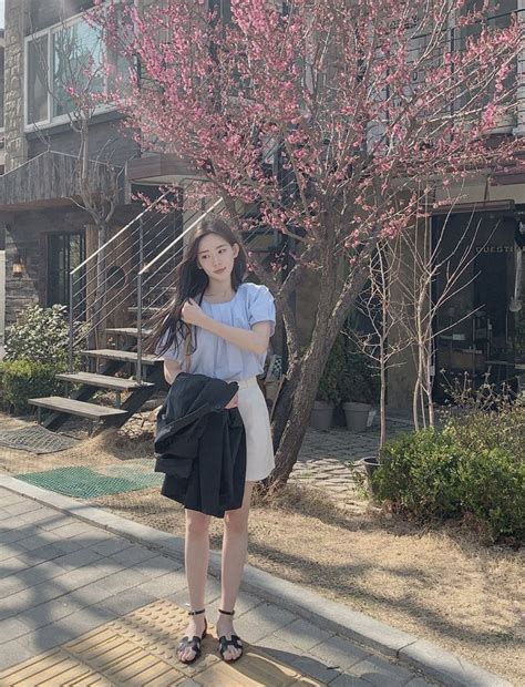 Пин от пользователя 석규 최 на доске 한국 여자 패션