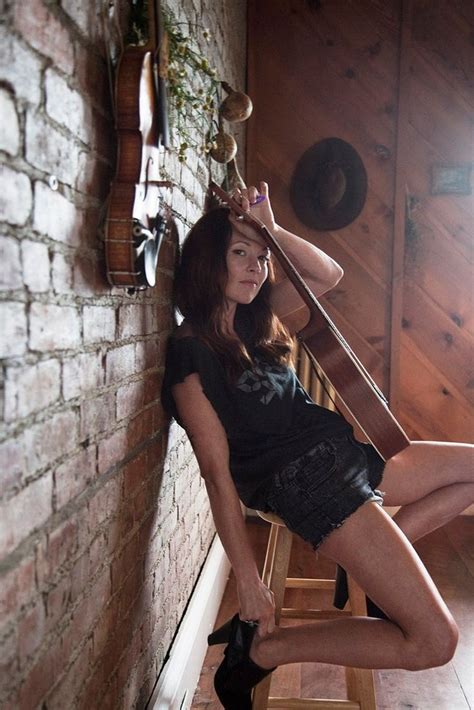 Amanda Shires Amanda Guys Be Like Female Singers