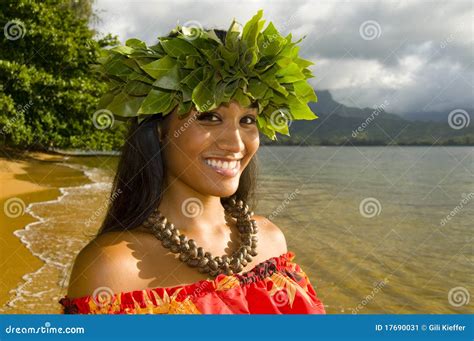 Pretty Hawaiian Girl Stock Image Image Of Native Nature 17690031