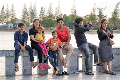 ជាក់ស្តែង រូបសំណាកសេះសមុទ្រ ត្រីសេះសមុទ្រ ត្រូវបានអាជ្ញាធរខេត្តកំពត រៀបចំសាងសង់ឡើងក្នុងន័យ