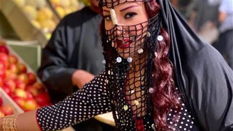 حلاوتهم ملبن مصر سمية الخشاب تروج لمسلسلها بطريقتها الخاصة الموجز