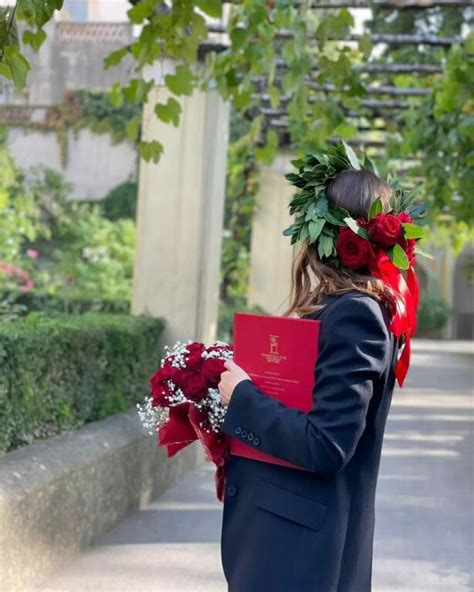 Massa Lubrense Auguri A Giulia Cioffi Per La Laurea In Scienze Formative Psicologiche E Della