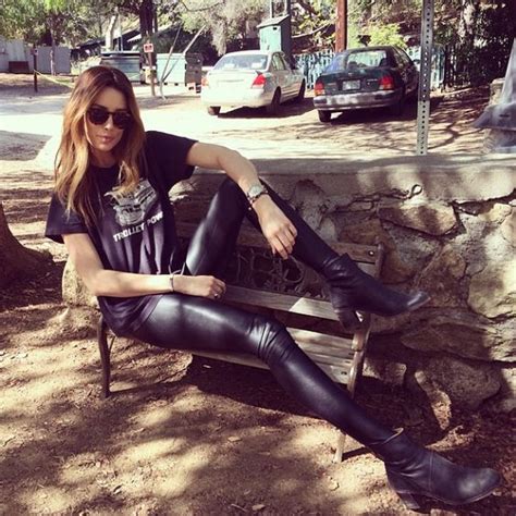 Arielle Vandenberg Legs Naked Onlyfans