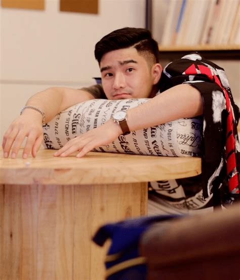 从文艺小青年变成肌肉熊bravyboom