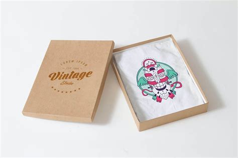 16 Customizable Shirt Box Mockup Psd Templates Mockup Den