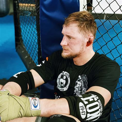 Download Alexander Volkov Bandaged Hands Wallpaper