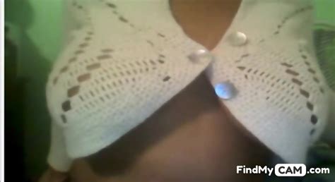 Ses Gros Seins En Cam Eporner