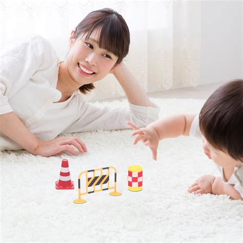 미니 교통 콘 울타리 교통 도로 표지판 플레이세트 교통 콘 장난감 플레이 차량 및 모델