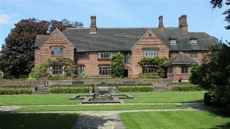 Arts And Crafts Style Architecture Embracing Craftsmanship And Art Forms