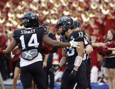 Iowa States Offense Takes Charge In Close Win Over Oklahoma State
