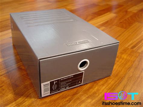 Air Jordan Xi Cool Grey New Detailed Photos