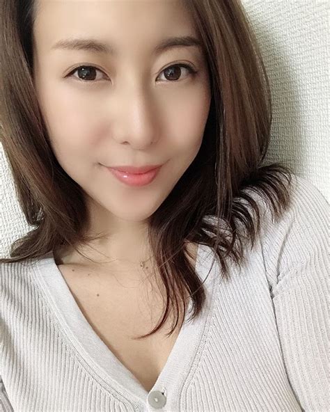 Pin On Like Actress