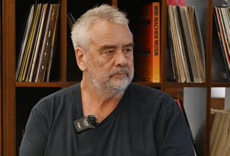 Des Fois Pas Grand Chose… Luc Besson Lève Le Voile Sur Son Salaire Closer