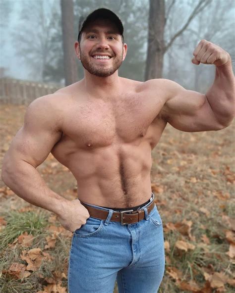 Muscle Guy On Twitter Shirtless Hottie Derrick Henry